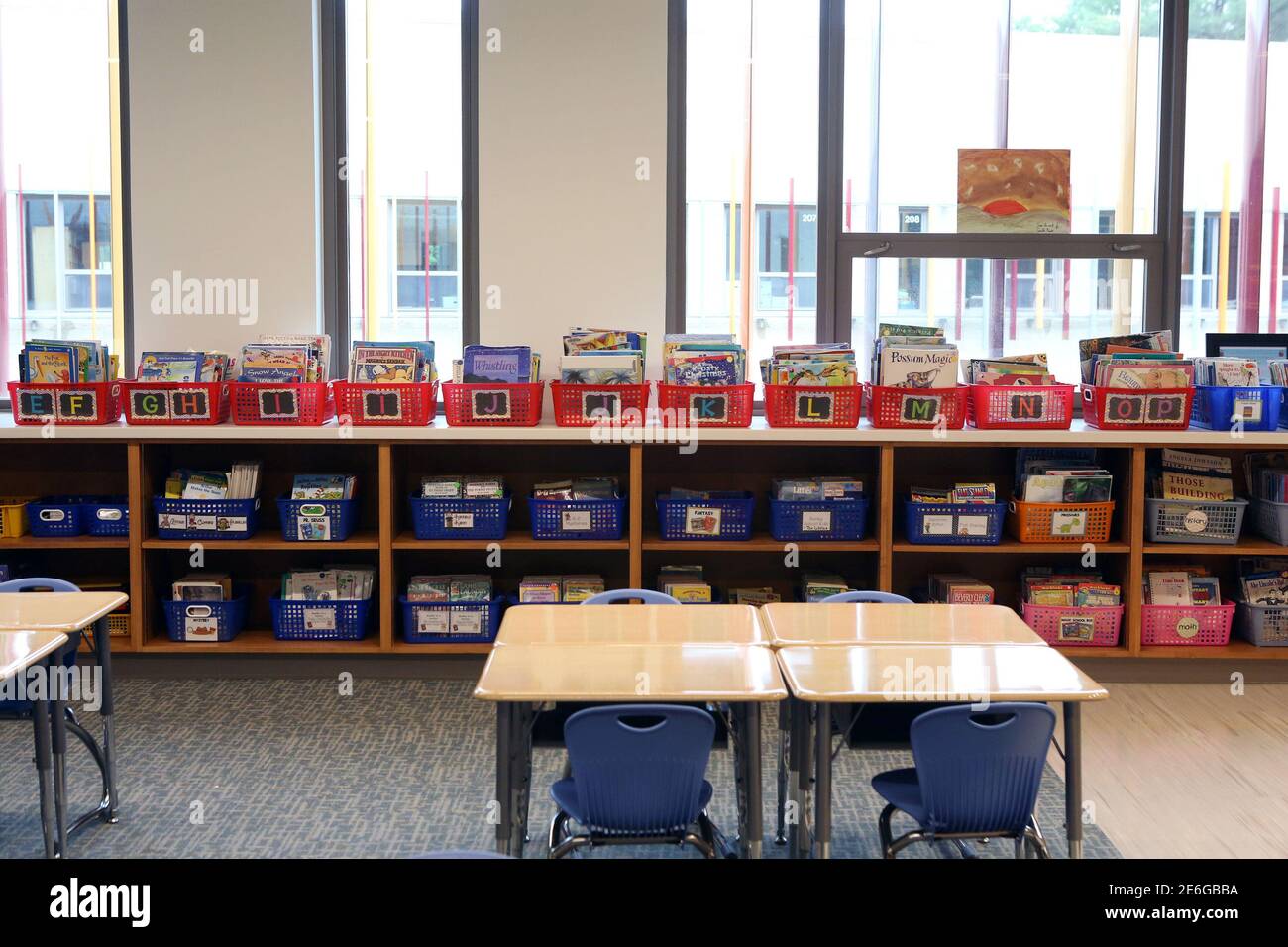 Sandy hook elementary school building hi-res stock photography and ...