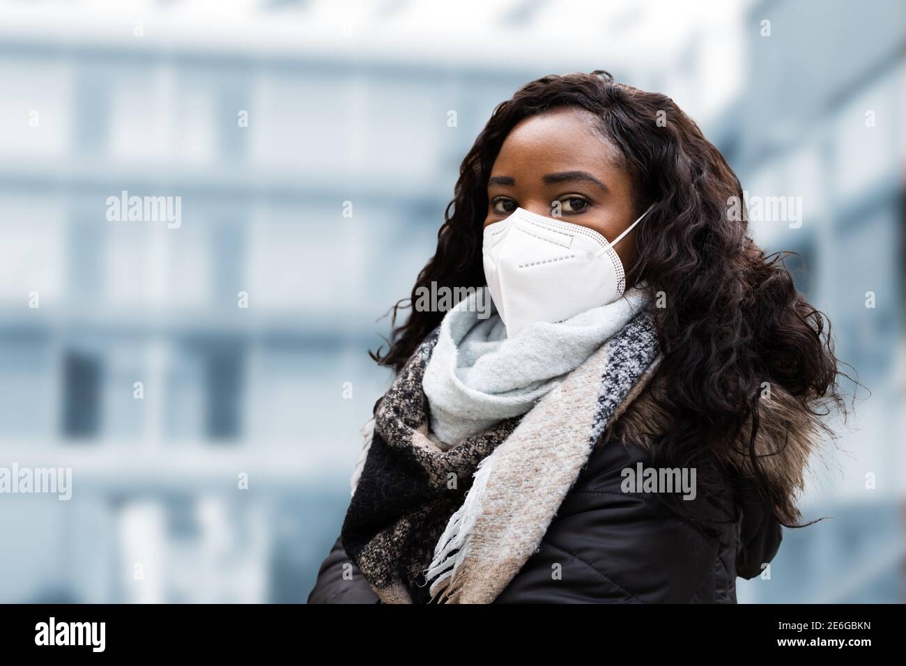 African American Woman Wearing N95 Medical Face Mask Stock Photo - Alamy
