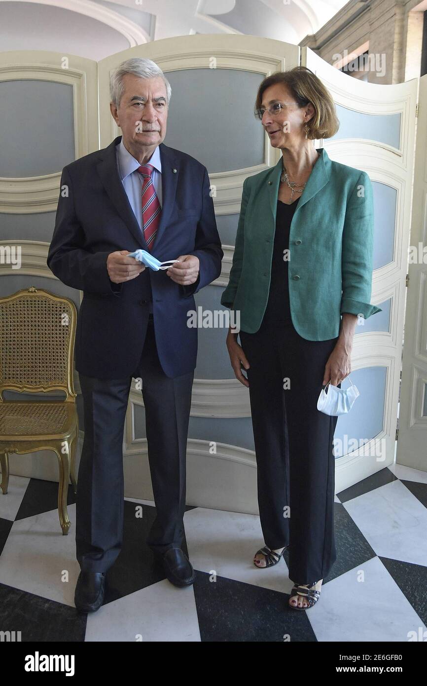 Mario Rosario's Instagram, Twitter & Facebook on IDCrawl