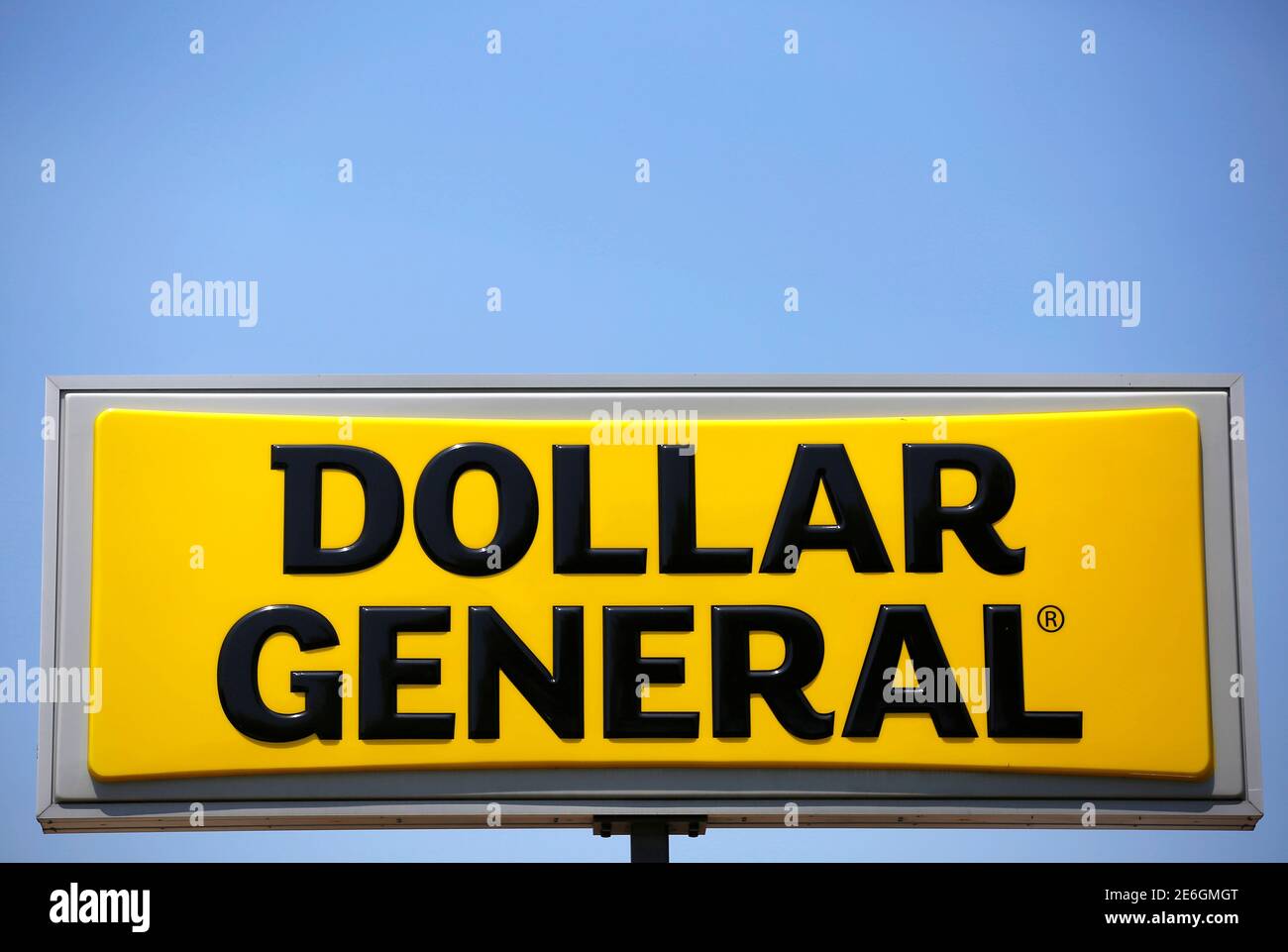 Dollar general logo sign hi-res stock photography and images - Alamy