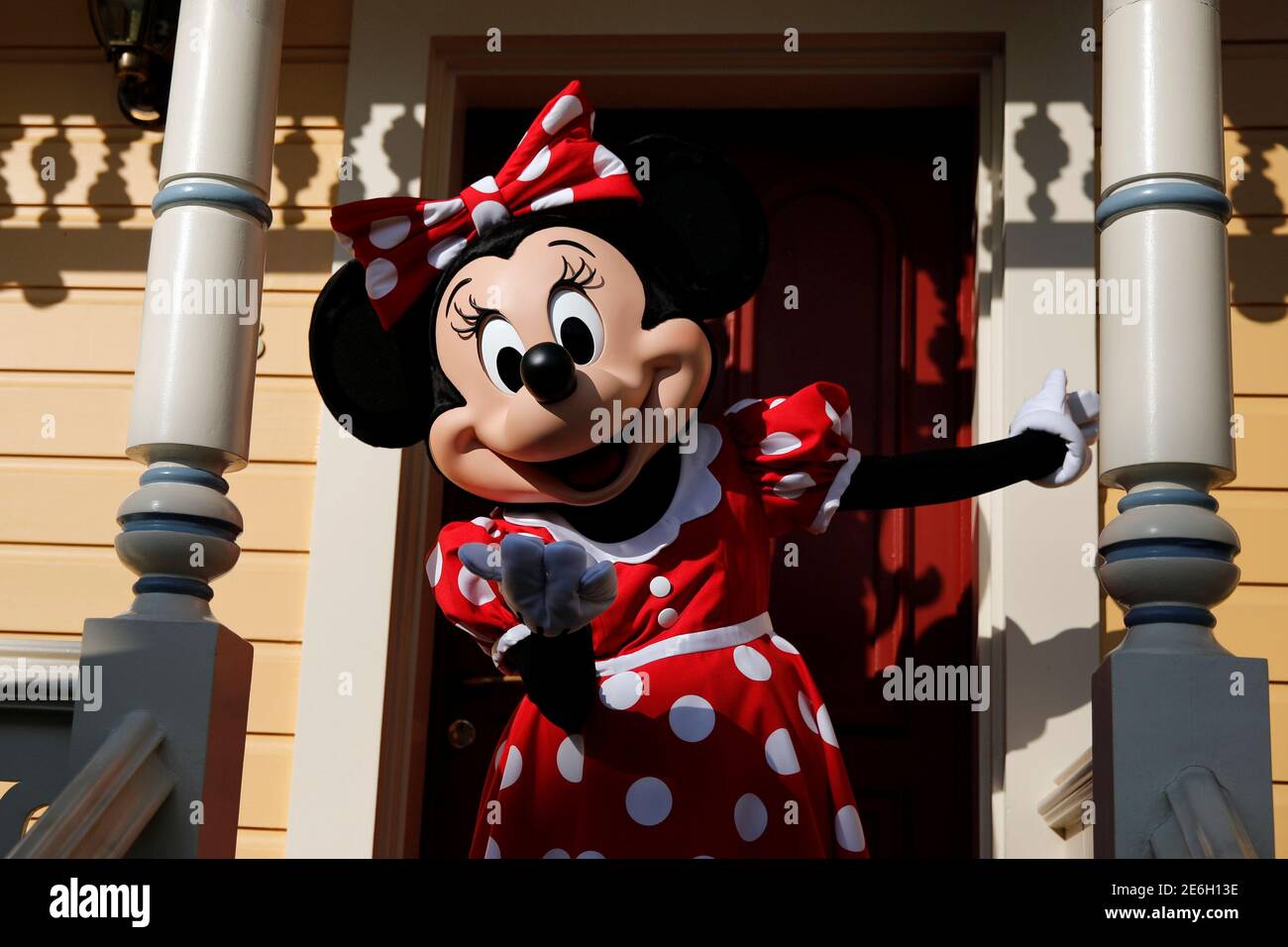 Minnie mouse character disneyland in hi-res stock photography and ...