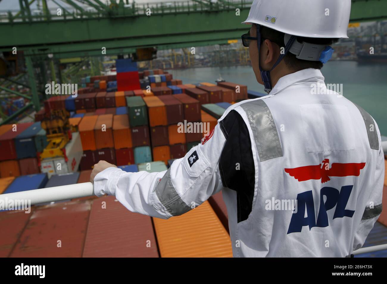 Neptune orient lines hi-res stock photography and images - Alamy