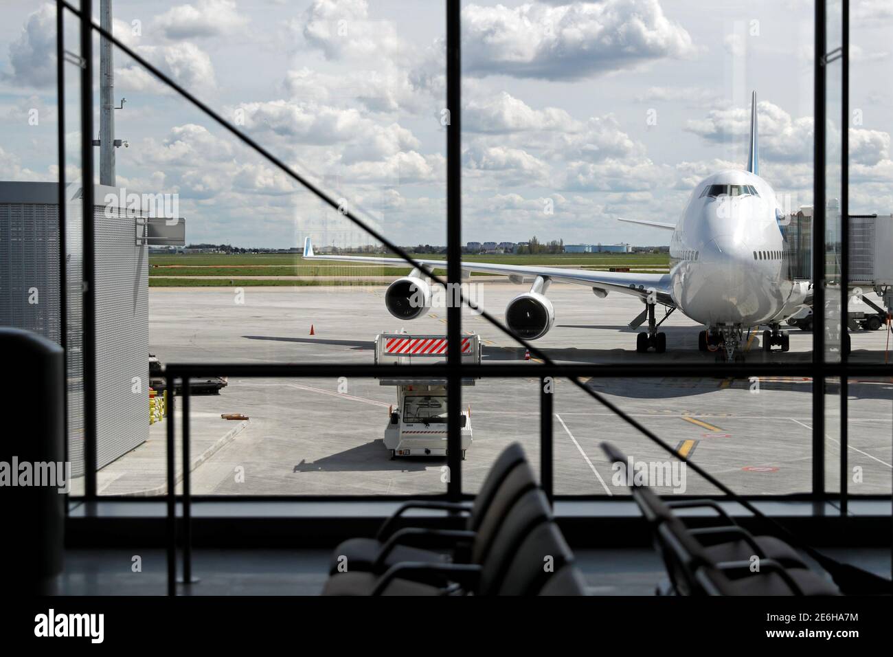 Orly gate hi-res stock photography and images - Alamy