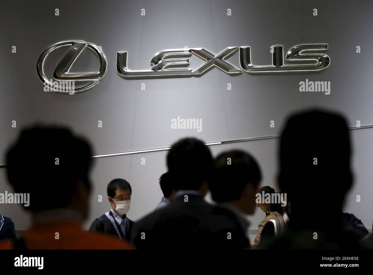 Toyota Lexus Logo High Resolution Stock Photography and Images - Alamy