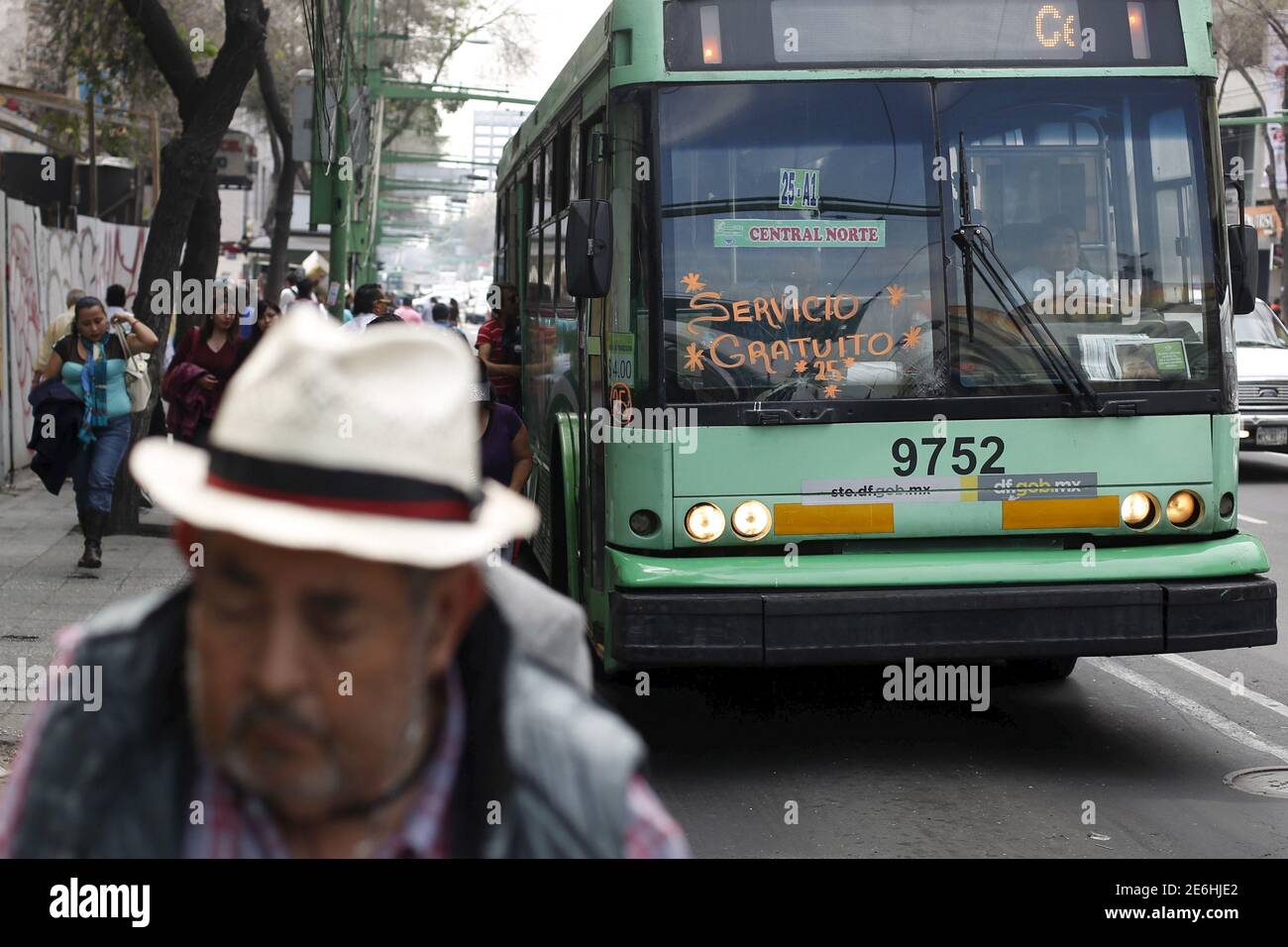 Air pollution traffic sign hi-res stock photography and images - Alamy
