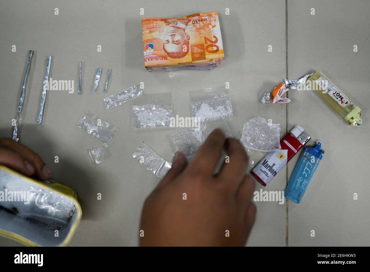 12 sachets hi-res stock photography and images - Alamy