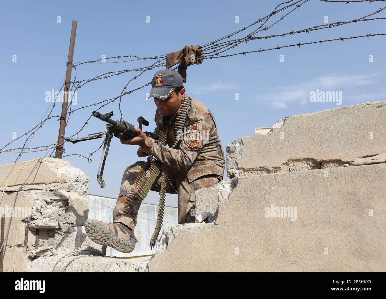 War iraq military soldier uniform hi-res stock photography and images ...
