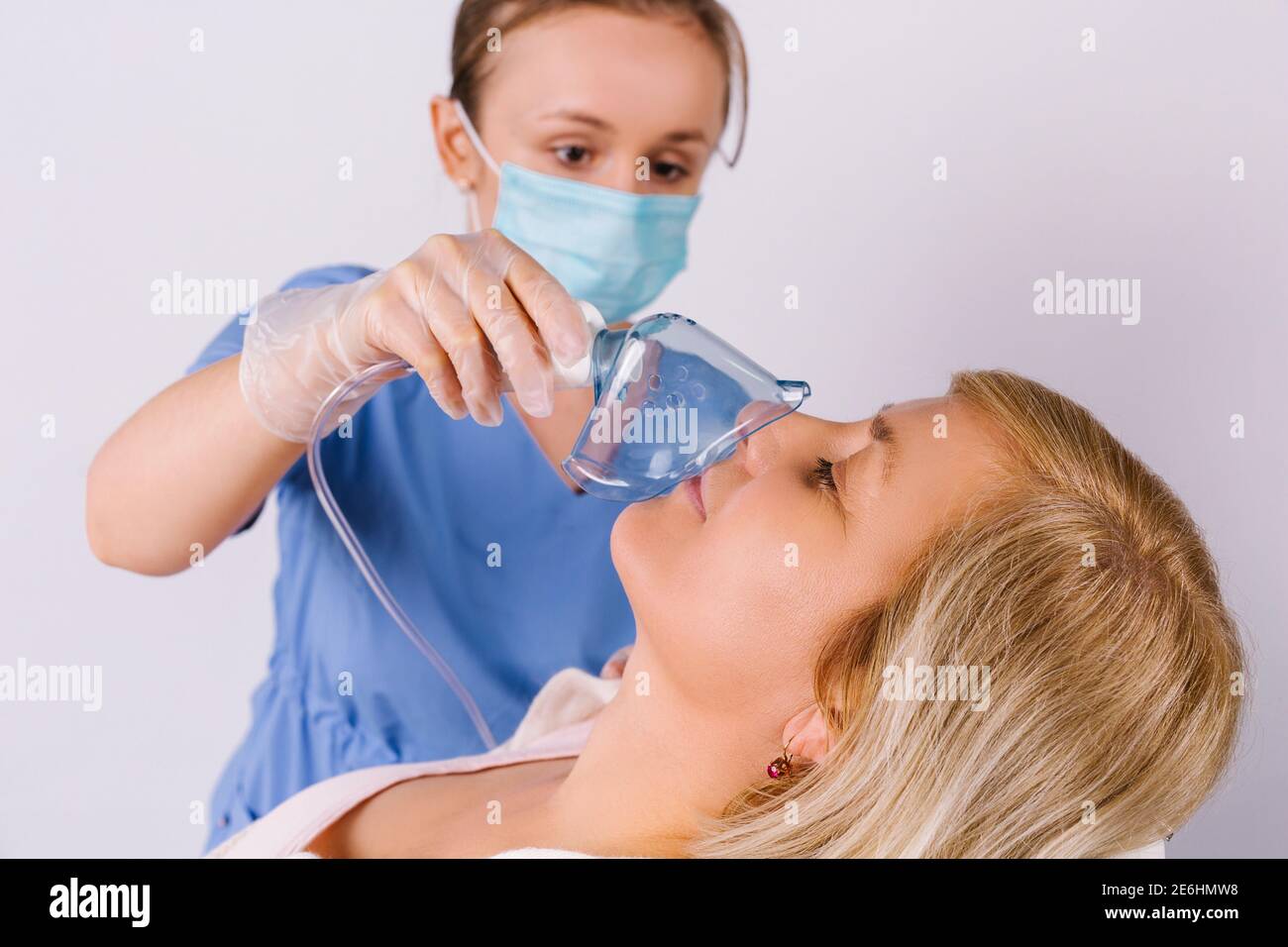 Nebulizer Face Mask High Resolution Stock Photography and Images - Alamy