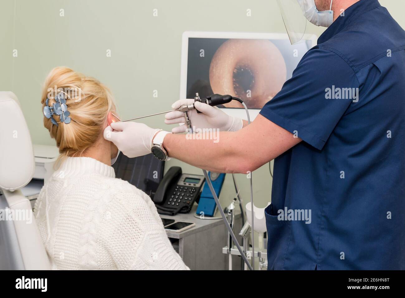 Video otoscopy hi-res stock photography and images - Alamy