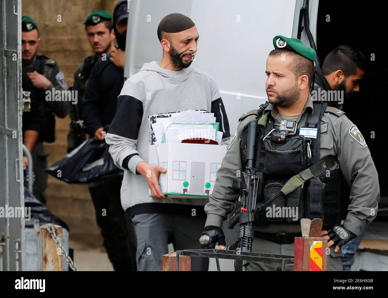 A police officer carries out hi-res stock photography and images - Alamy