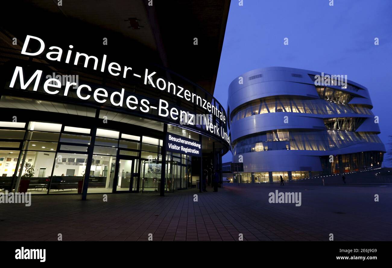 Headquarters Mercedes Benz Stuttgart High Resolution Stock Photography ...
