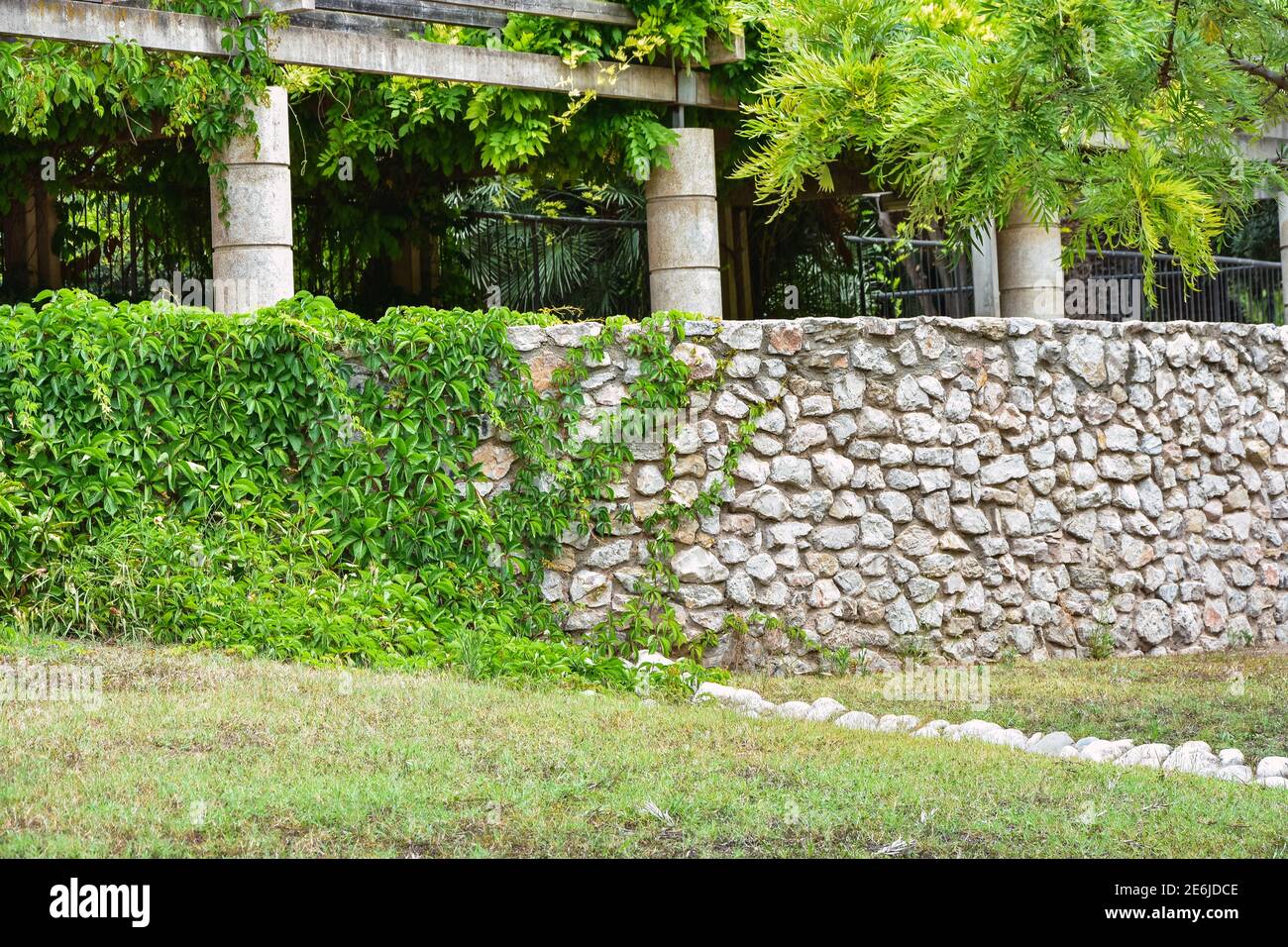 Elegant stone columns hi-res stock photography and images - Alamy