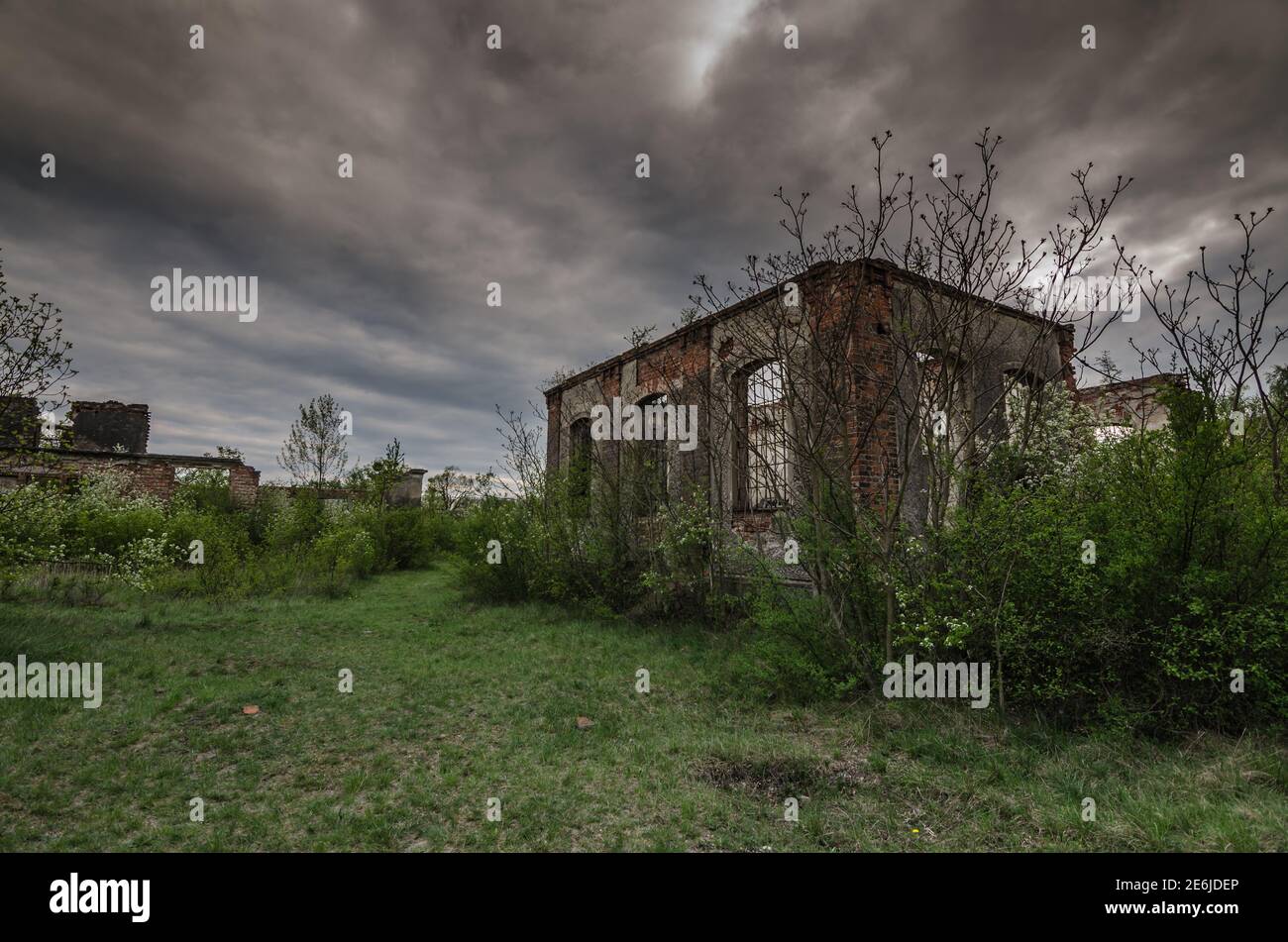 House with no roof hi-res stock photography and images - Alamy