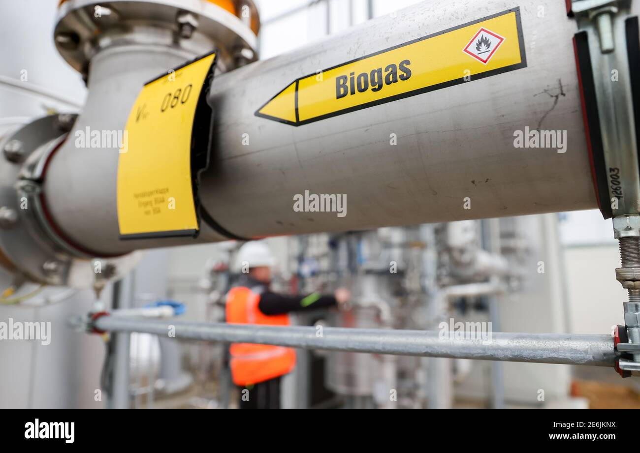 Shell gas can hi-res stock photography and images - Alamy