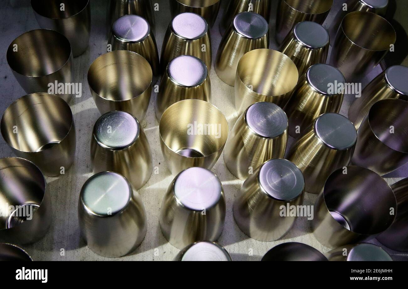Precious metals laboratory hi-res stock photography and images - Alamy