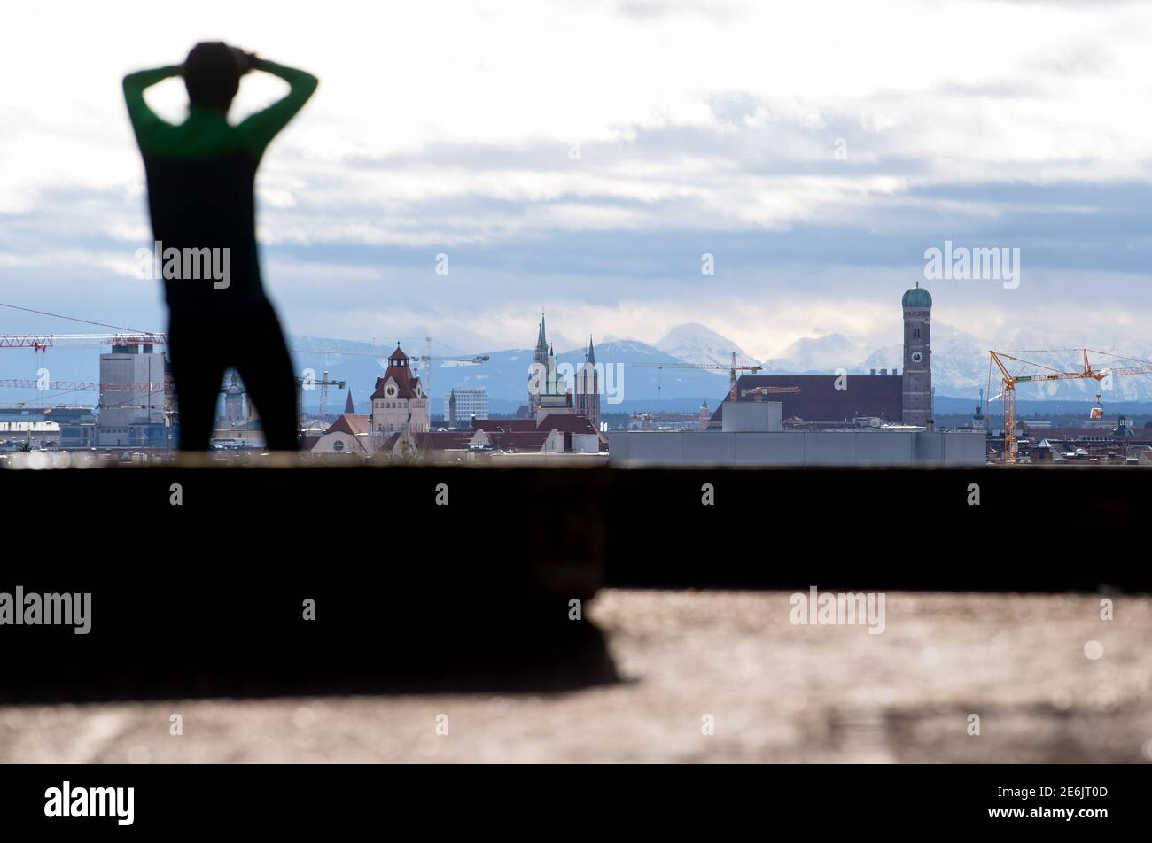 99 meter hill hi-res stock photography and images - Alamy