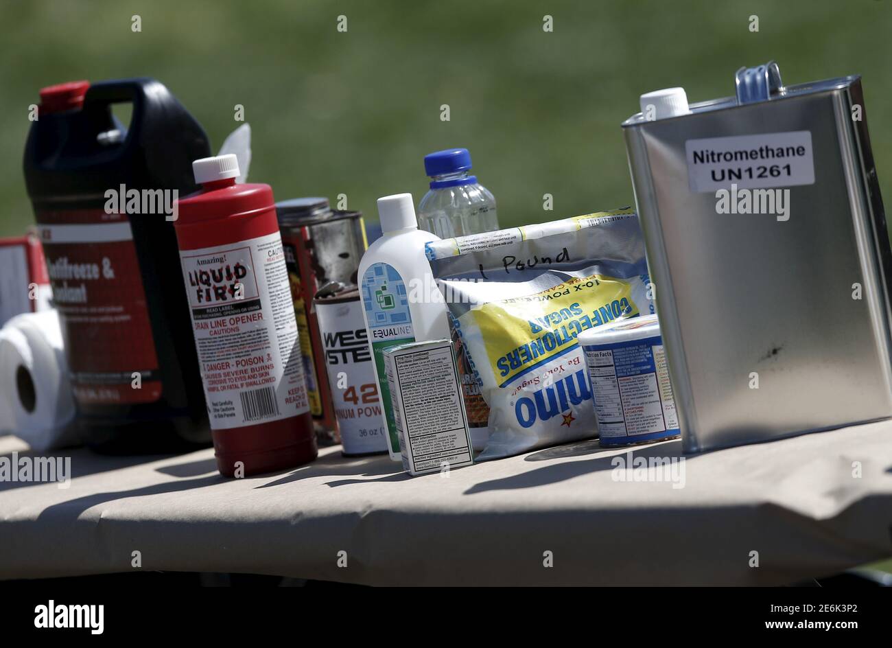 Fbi agents training hi-res stock photography and images - Alamy