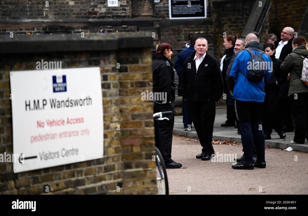 Staffing levels hi-res stock photography and images - Alamy