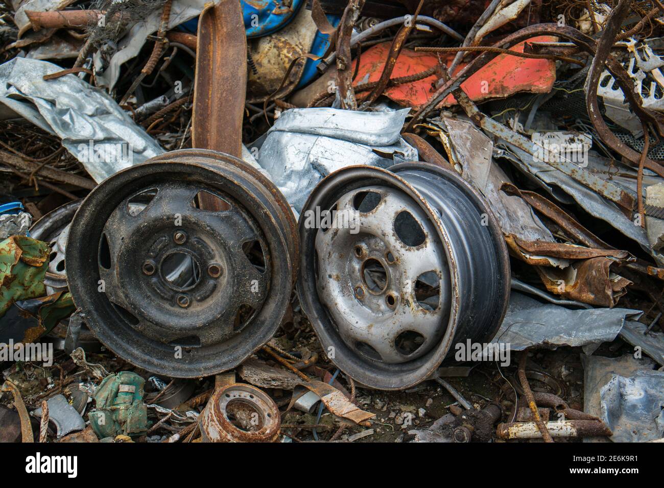 Steel rims hi-res stock photography and images - Alamy