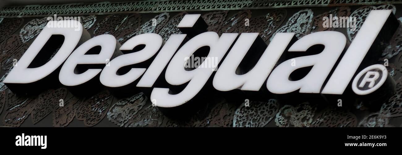 Desigual logo in hi-res stock photography and images - Alamy