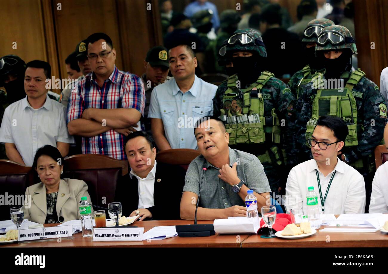 Members special action force philippine hi-res stock photography and ...