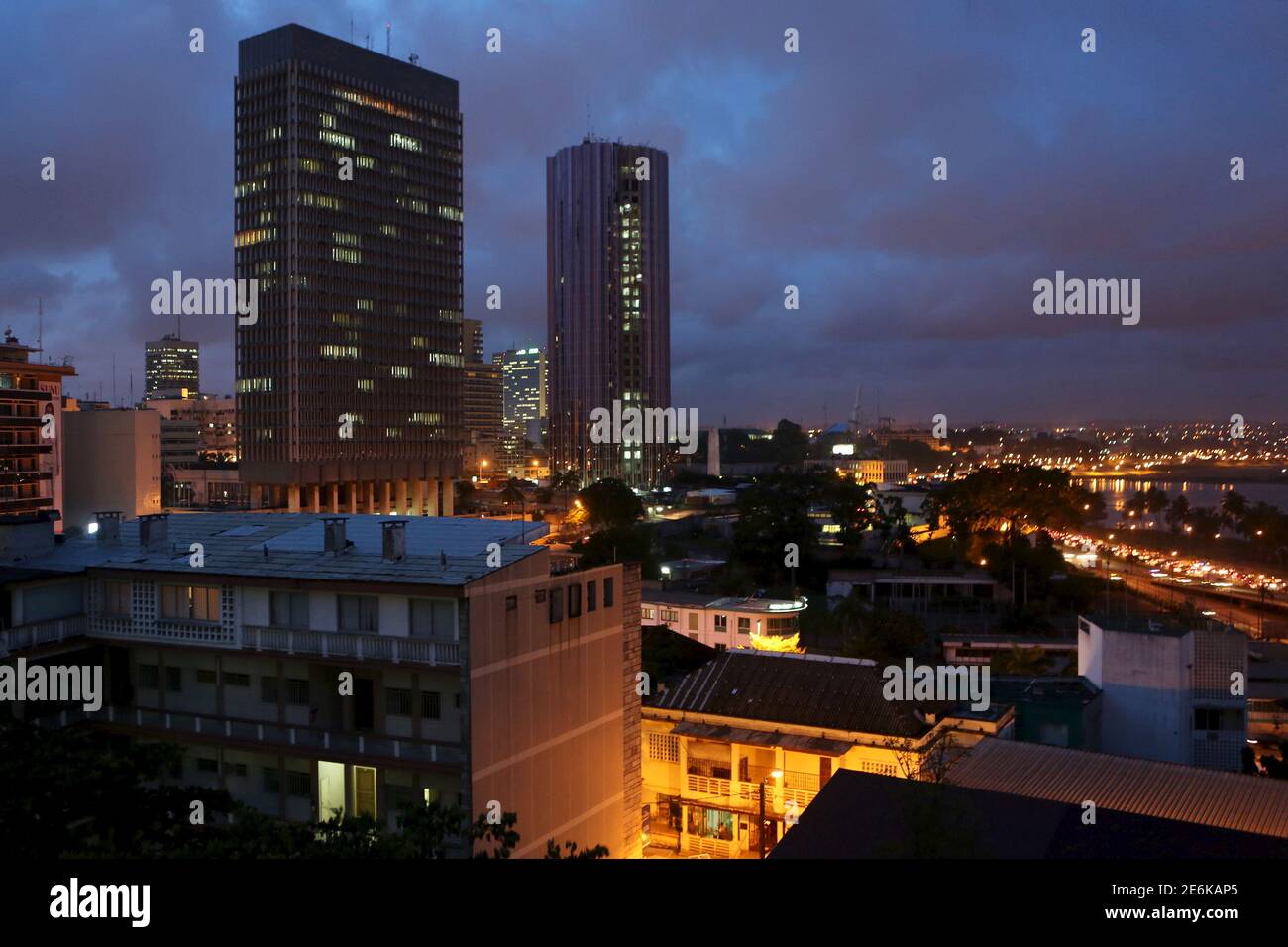 Abidjan ivory coast plateau district hi-res stock photography and ...
