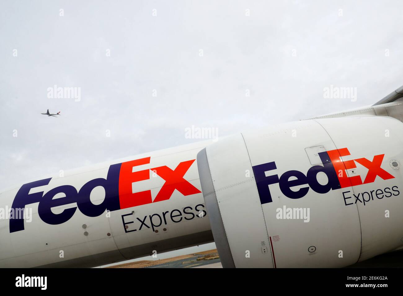 Federal express hub hi-res stock photography and images - Alamy