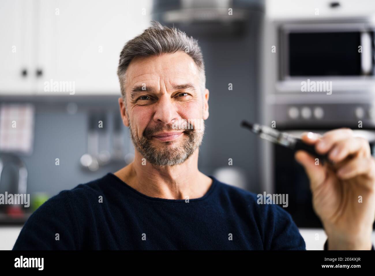 Electric smoking hi-res stock photography and images - Alamy