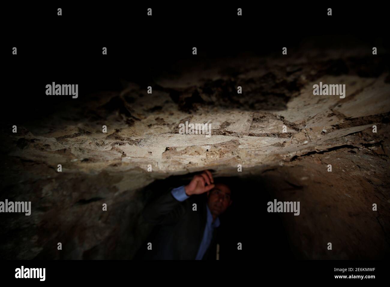 Nabi yunus mosque hi-res stock photography and images - Alamy