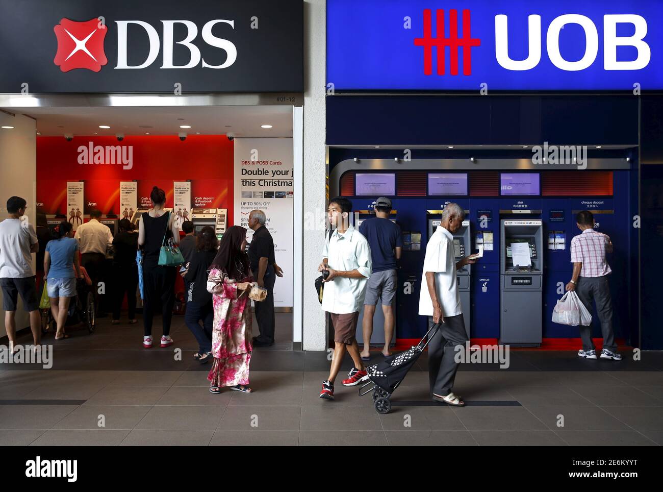 United overseas bank uob hi-res stock photography and images - Alamy