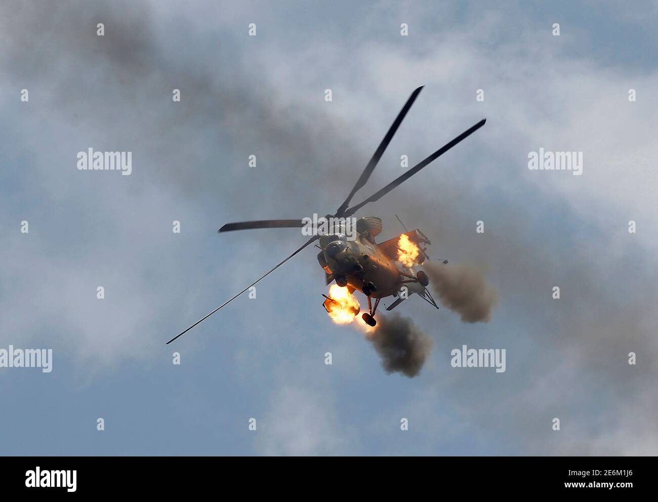 Iraqi air force helicopter hi-res stock photography and images - Alamy
