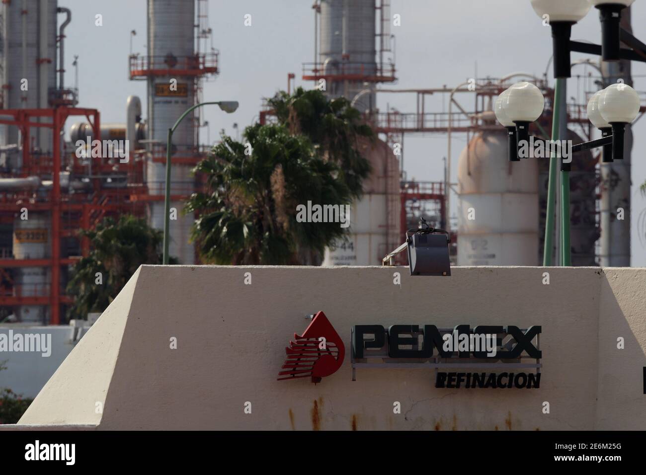 Pemex Mexico High Resolution Stock Photography and Images - Alamy