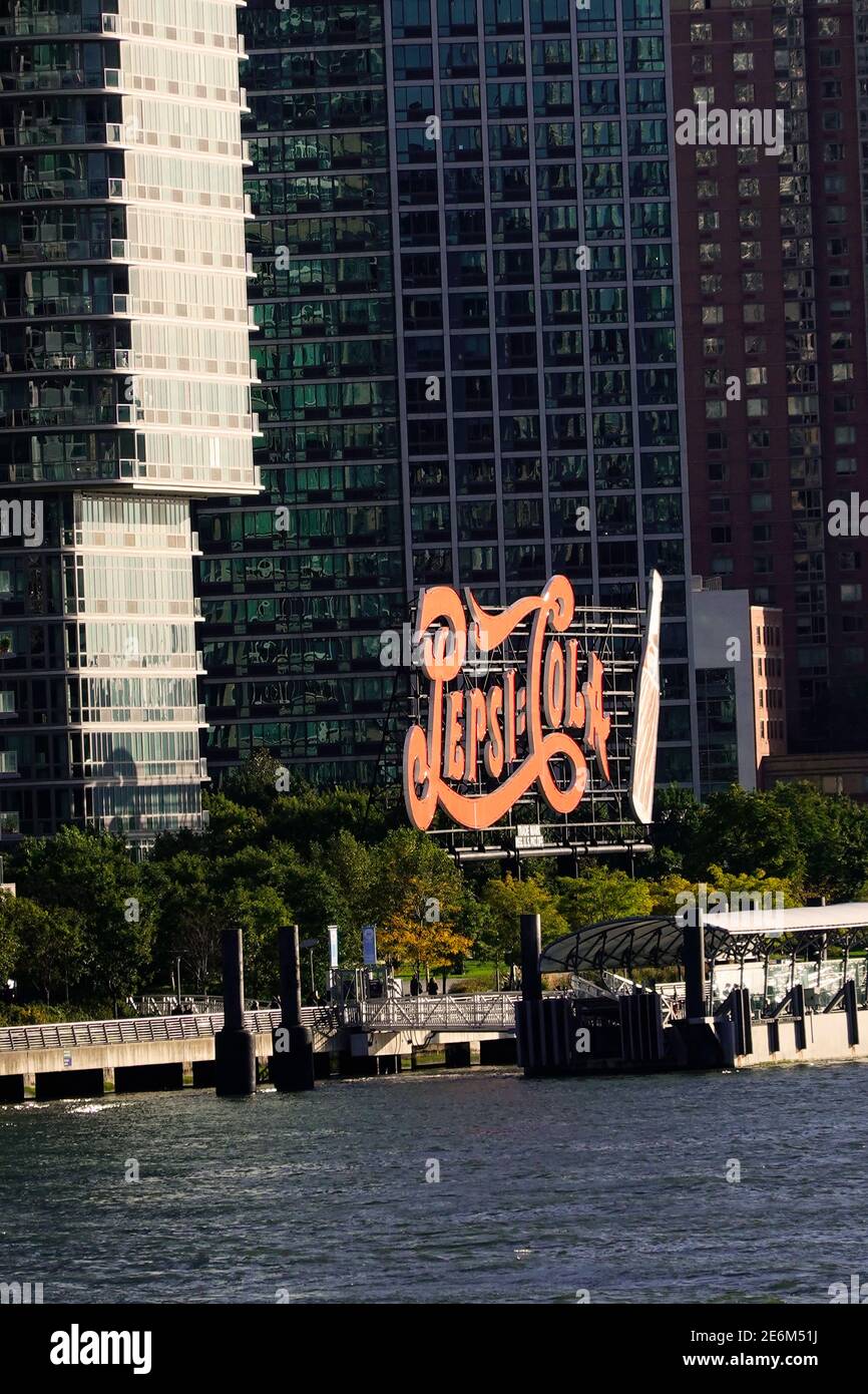 Pepsi Cola sign in Long Island City New York City Stock Photo - Alamy