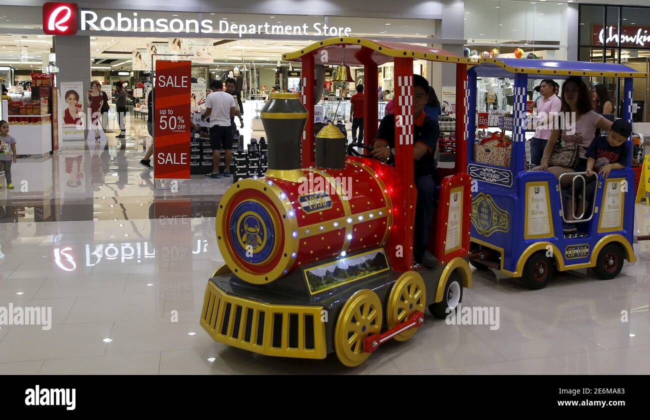 Metro train philippines hi-res stock photography and images - Alamy