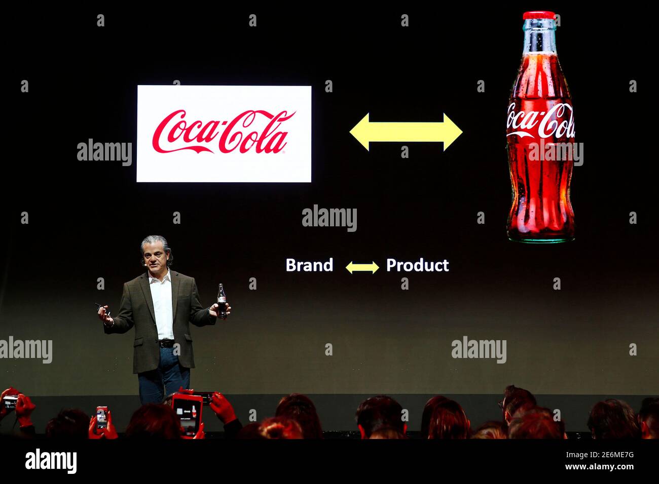 Cola de paris hi-res stock photography and images - Alamy