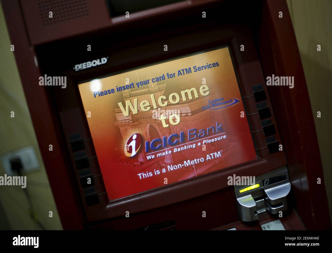 Bank atm inside india hi-res stock photography and images - Alamy