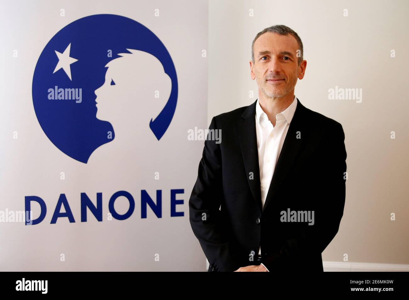 Faber and faber logo hi-res stock photography and images - Alamy