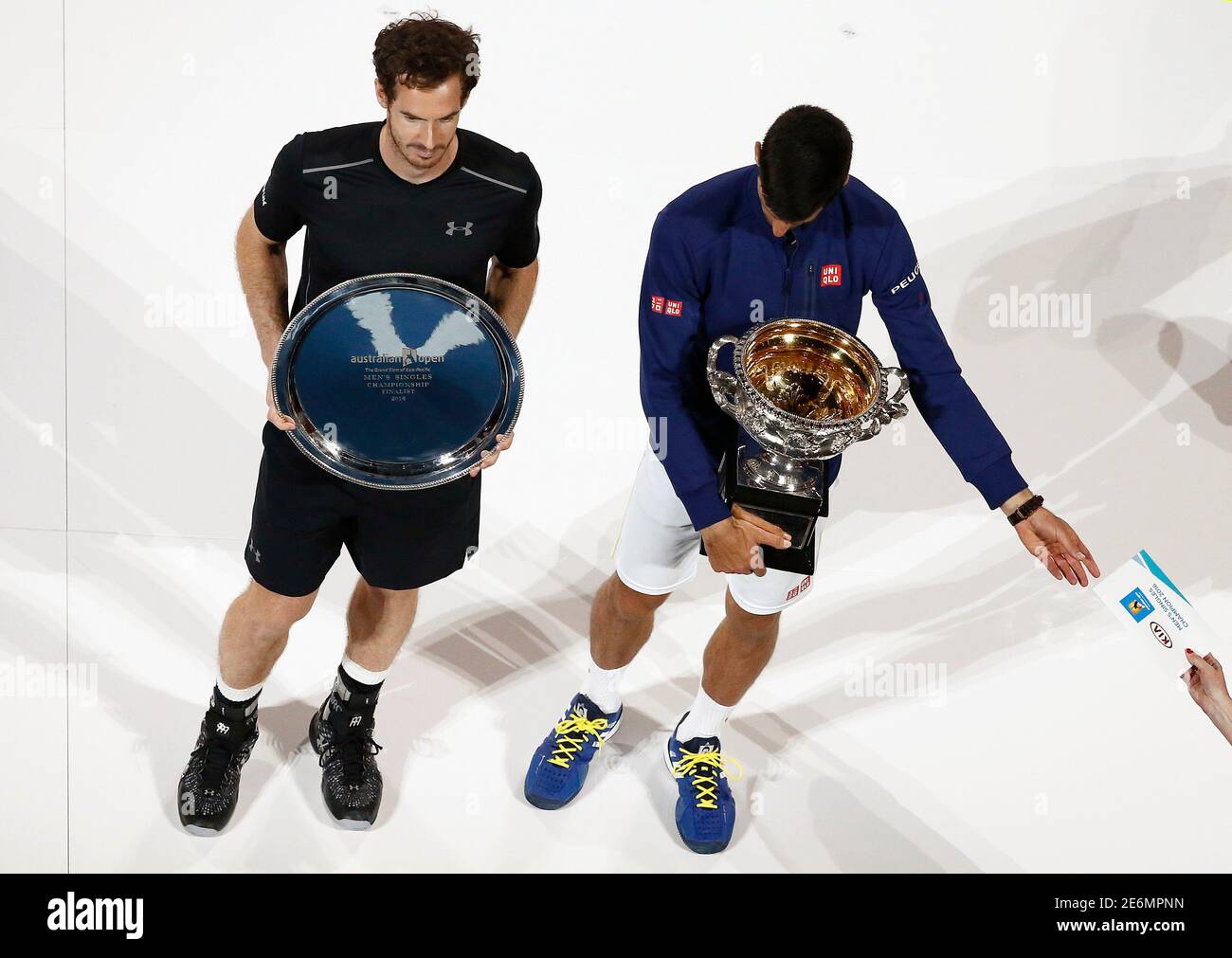 Trophy cheque hi-res stock photography and images - Alamy