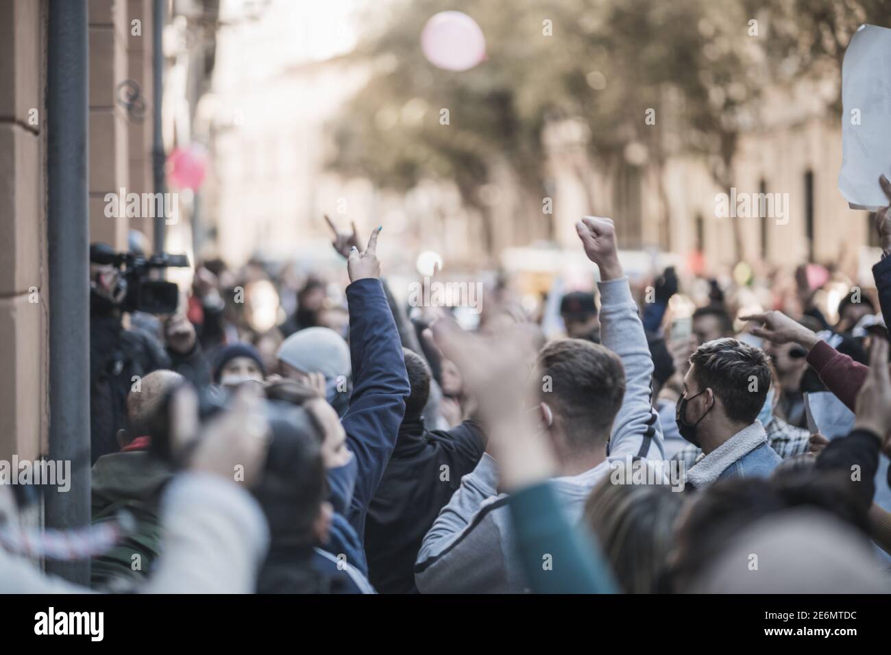 people demonstrating in the streets Stock Photo - Alamy