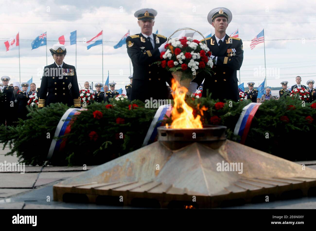 Convoys during ww2 hi-res stock photography and images - Alamy