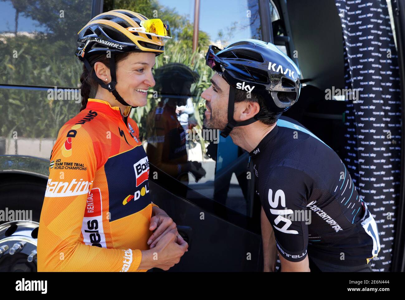 Elizabeth or lizzie deignan cycling hi-res stock photography and images ...