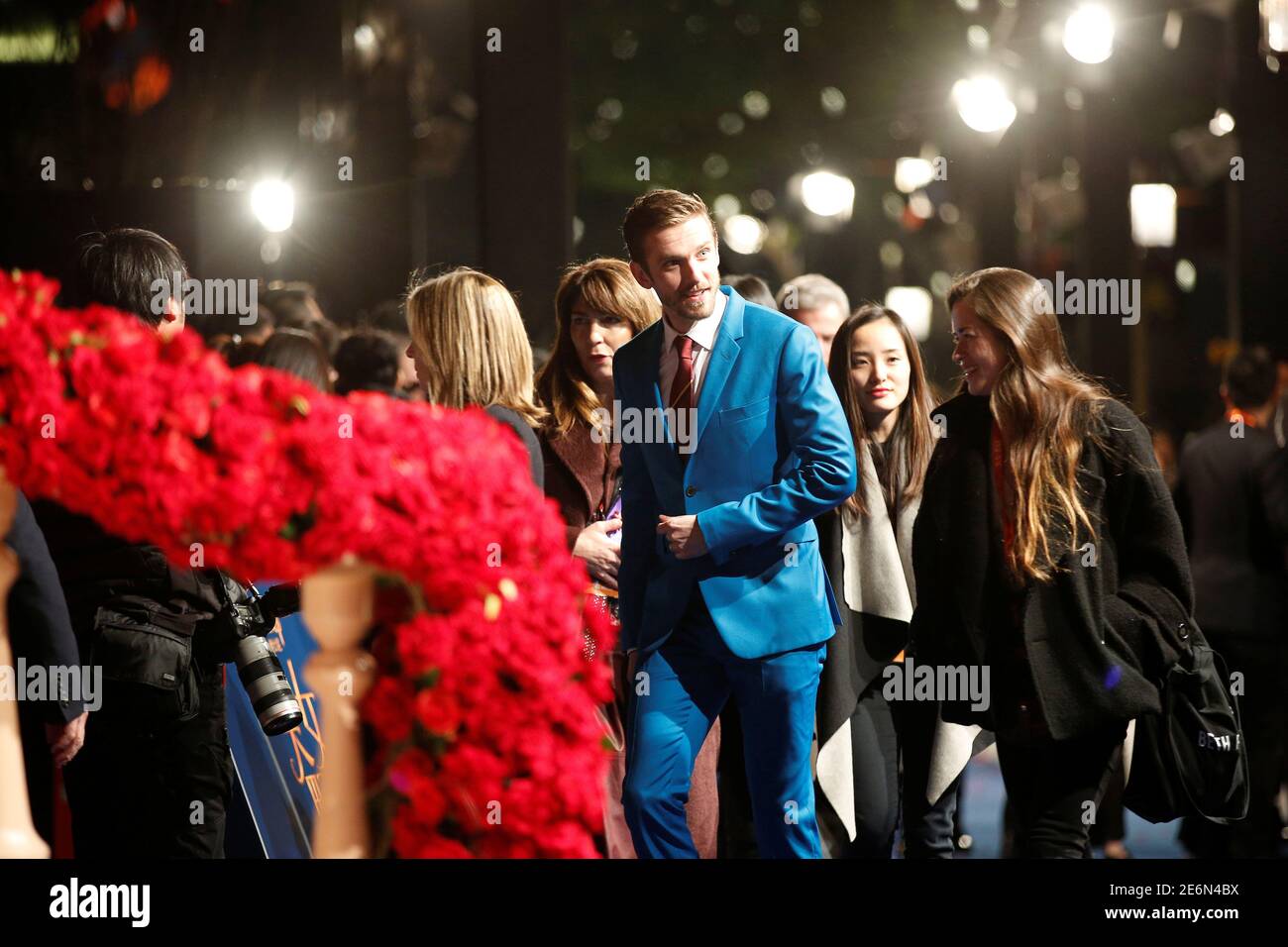 Dan stevens and beauty and the beast hi-res stock photography and ...