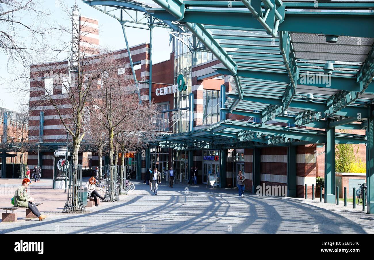 Shopping mall centro oberhausen hi-res stock photography and images - Alamy