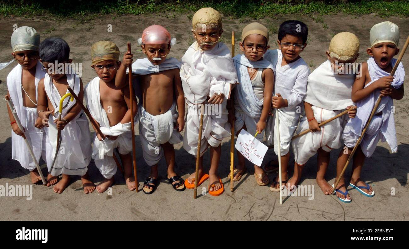 Mahatma gandhi child hi-res stock photography and images - Alamy