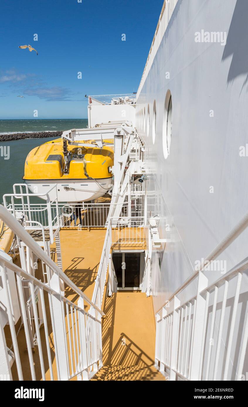 Handrail on a boat hi-res stock photography and images - Alamy