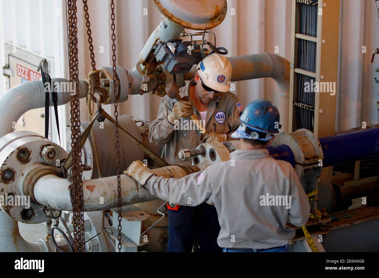 Petronius oil hi-res stock photography and images - Alamy
