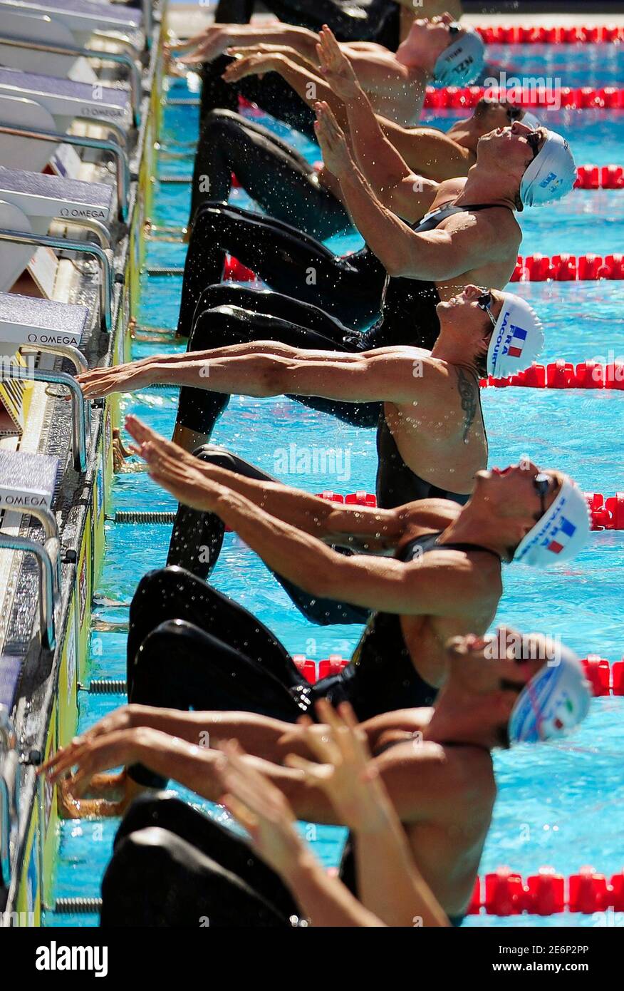 Mens backstroke start hi-res stock photography and images - Alamy