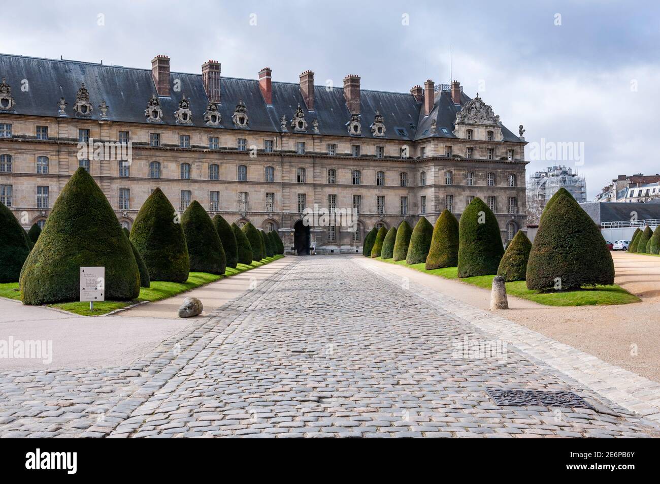 Front facade of Les Invalides museum (previously known as Hotel des ...