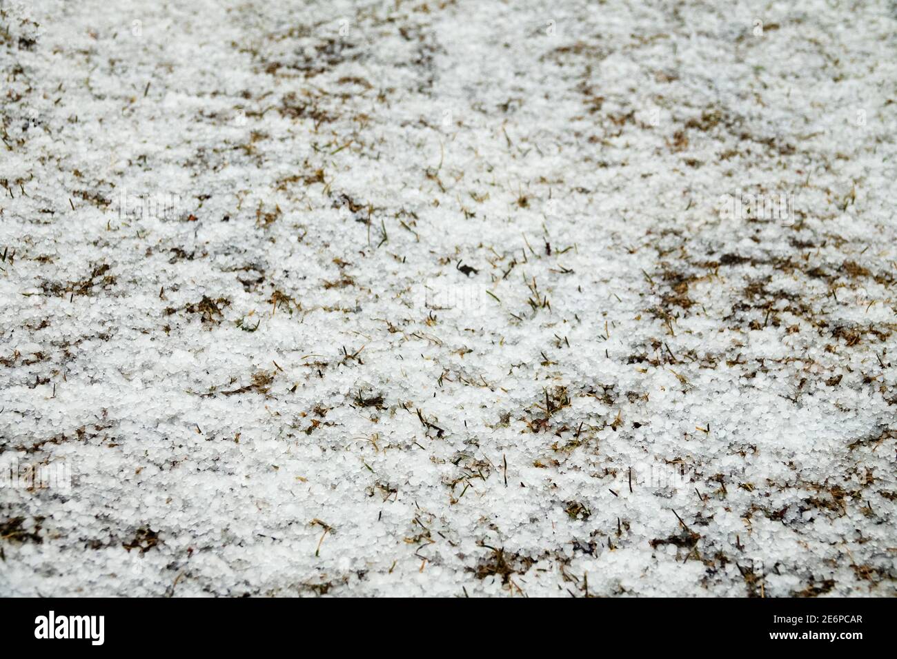 Meteorology. Tapioca snow (graupel, powder snow). Large round dense ...