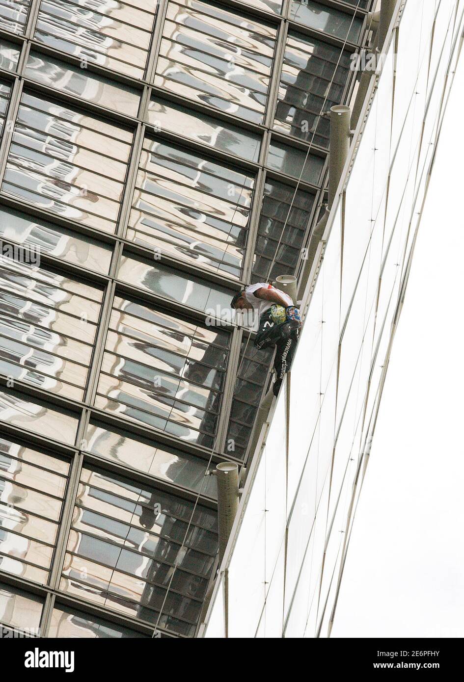 Aurora place tower sydney hi-res stock photography and images - Alamy
